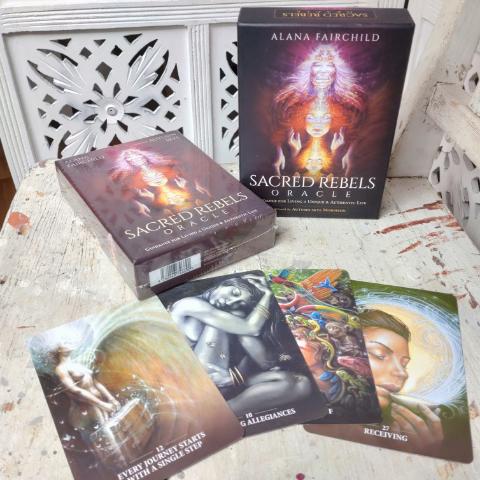 Sacred Rebels oracle, Alana Fairchild – sjalohjarta
